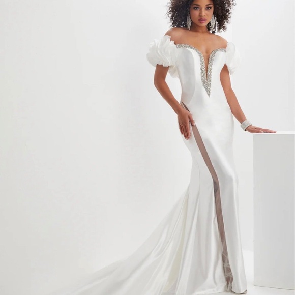 Panoply | Dresses | Panoply White Gown With Silver Accents | Poshmark